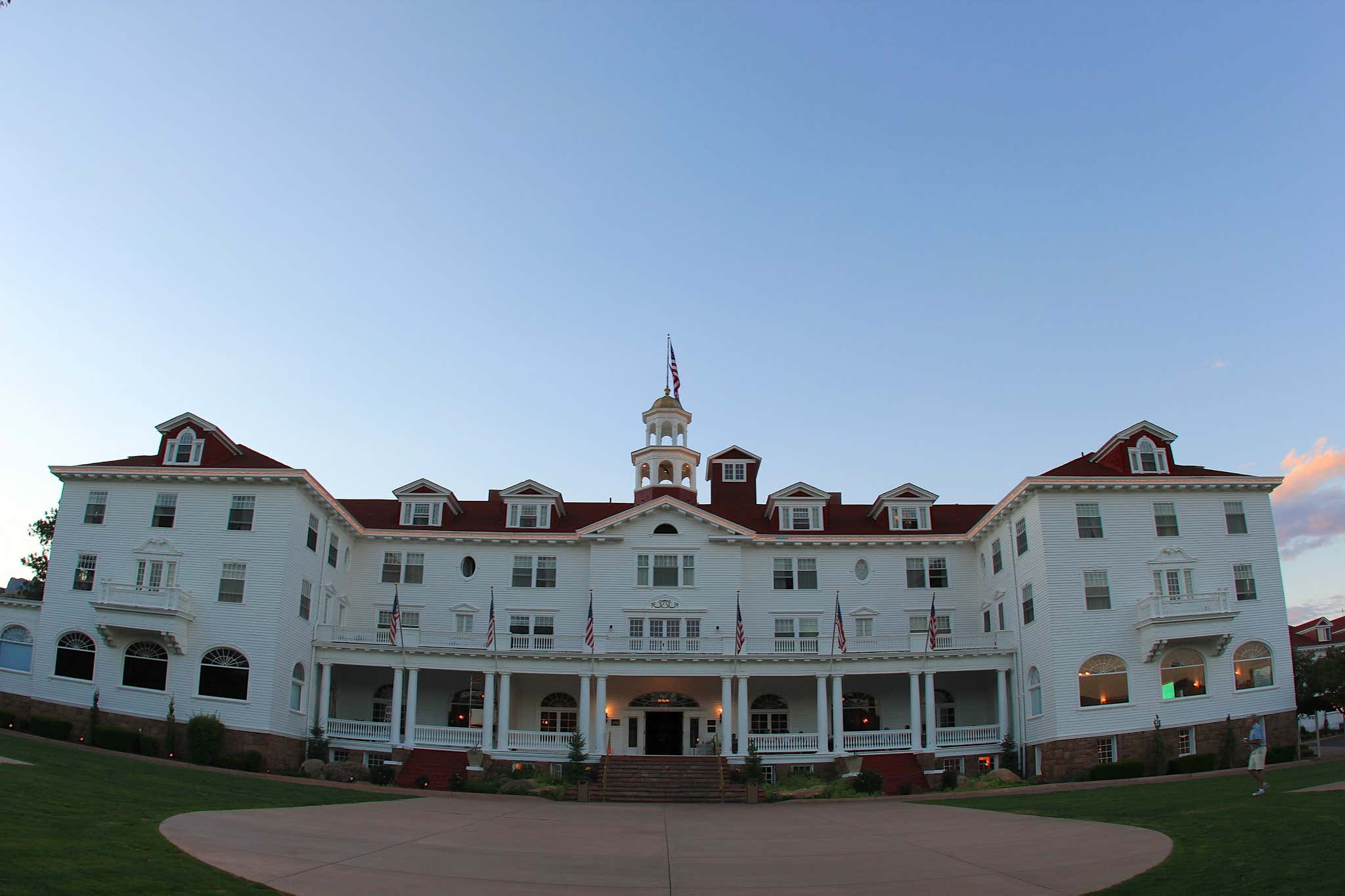 How To Visit The Real-Life Overlook Lodge From "The Shining" | Roadtrippers