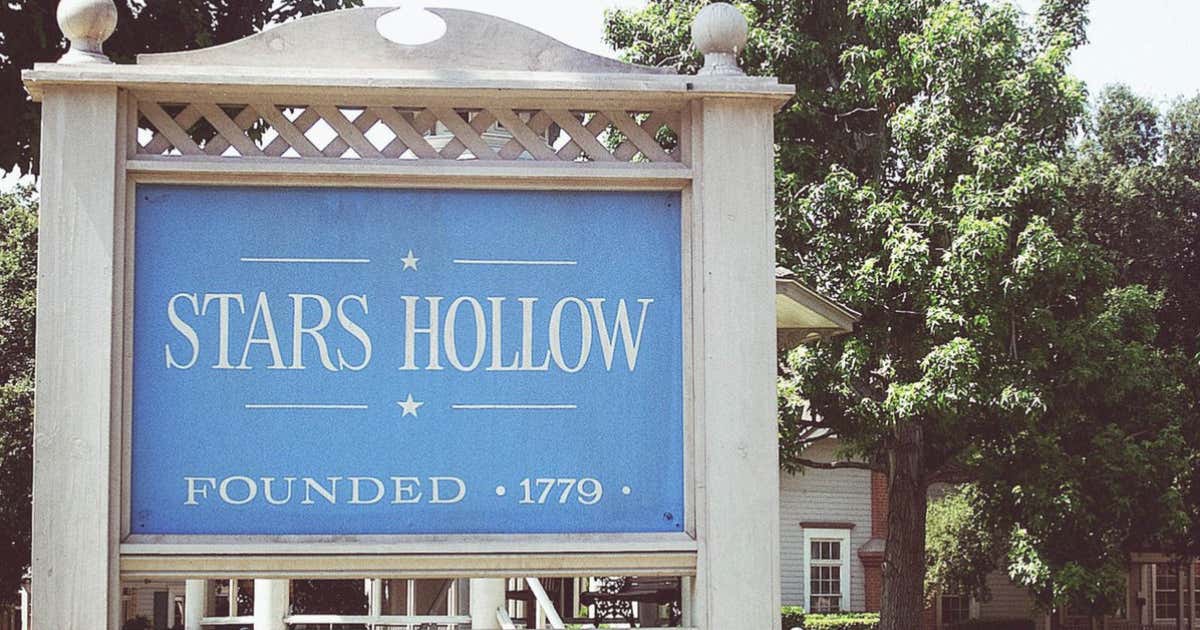 The real places that inspired Gilmore Girls' Stars Hollow | Roadtrippers