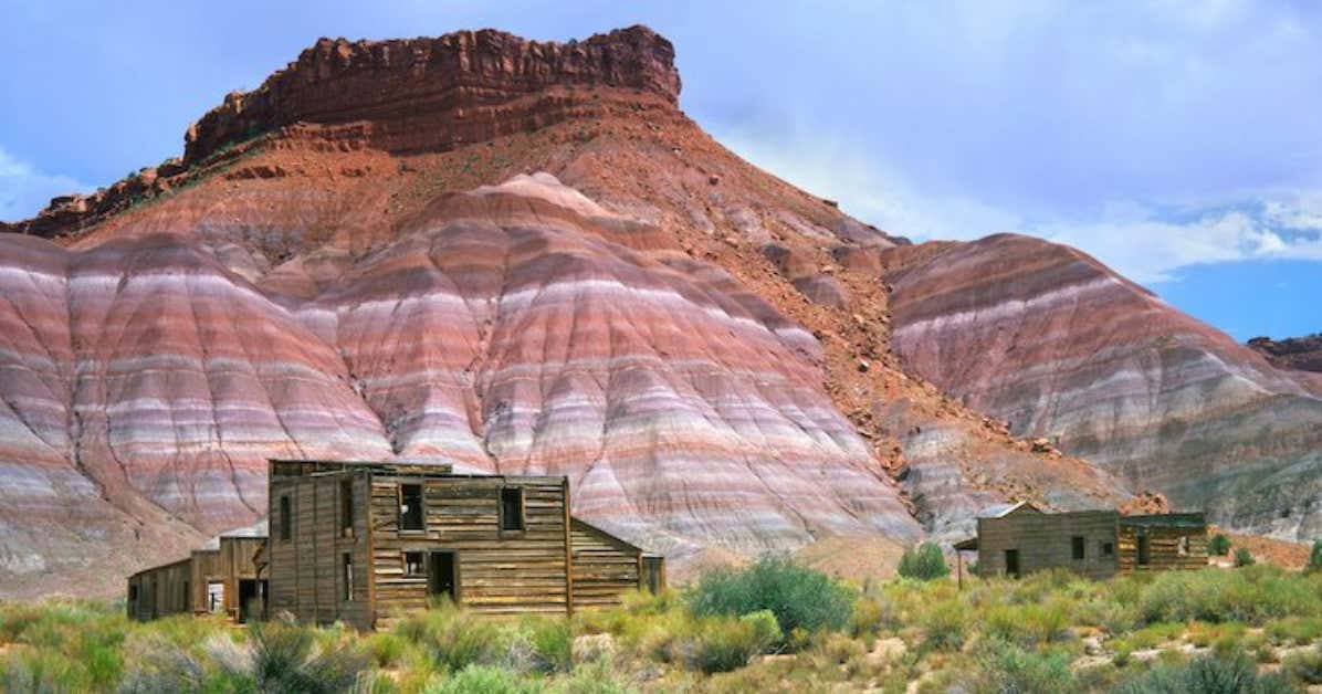 Spend the night at these historic ghost towns | Roadtrippers