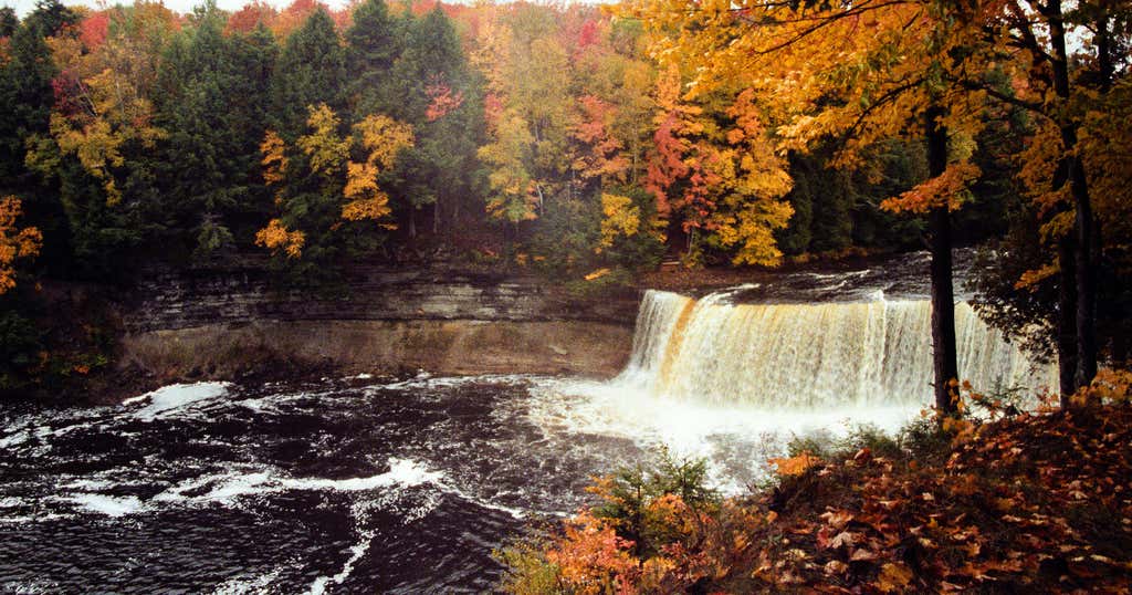Tahquamenon Byway: Waterfalls, pubs, and forests | Roadtrippers