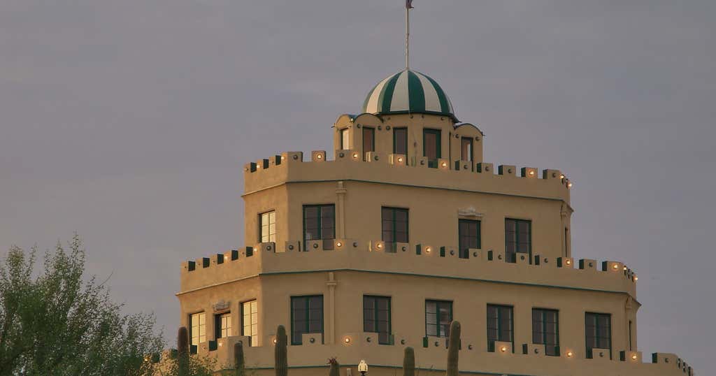 The ultimate offbeat guide to weird Phoenix | Roadtrippers