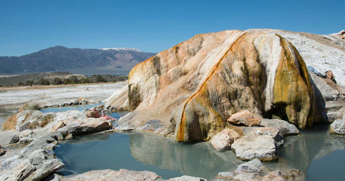 CA-395: The Hot Springs Highway | Roadtrippers